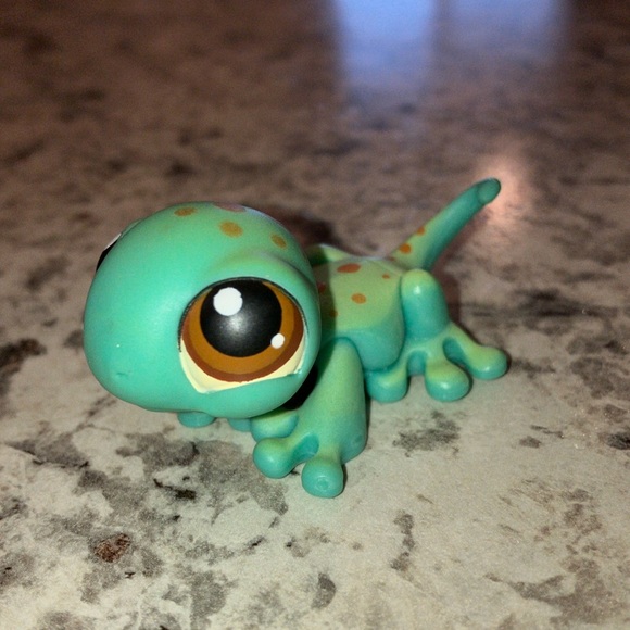 Littlest Pet Shop | Toys | Littlest Pet Shop Green Spotted Gecko 11 ...